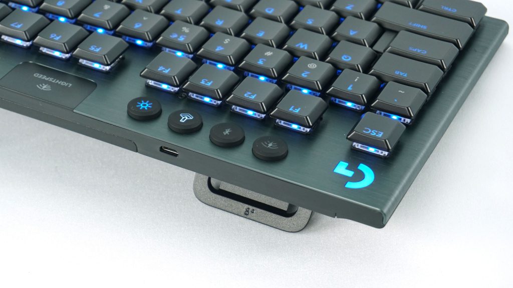 logitech-g915-tkl-6 - HWCooling.net