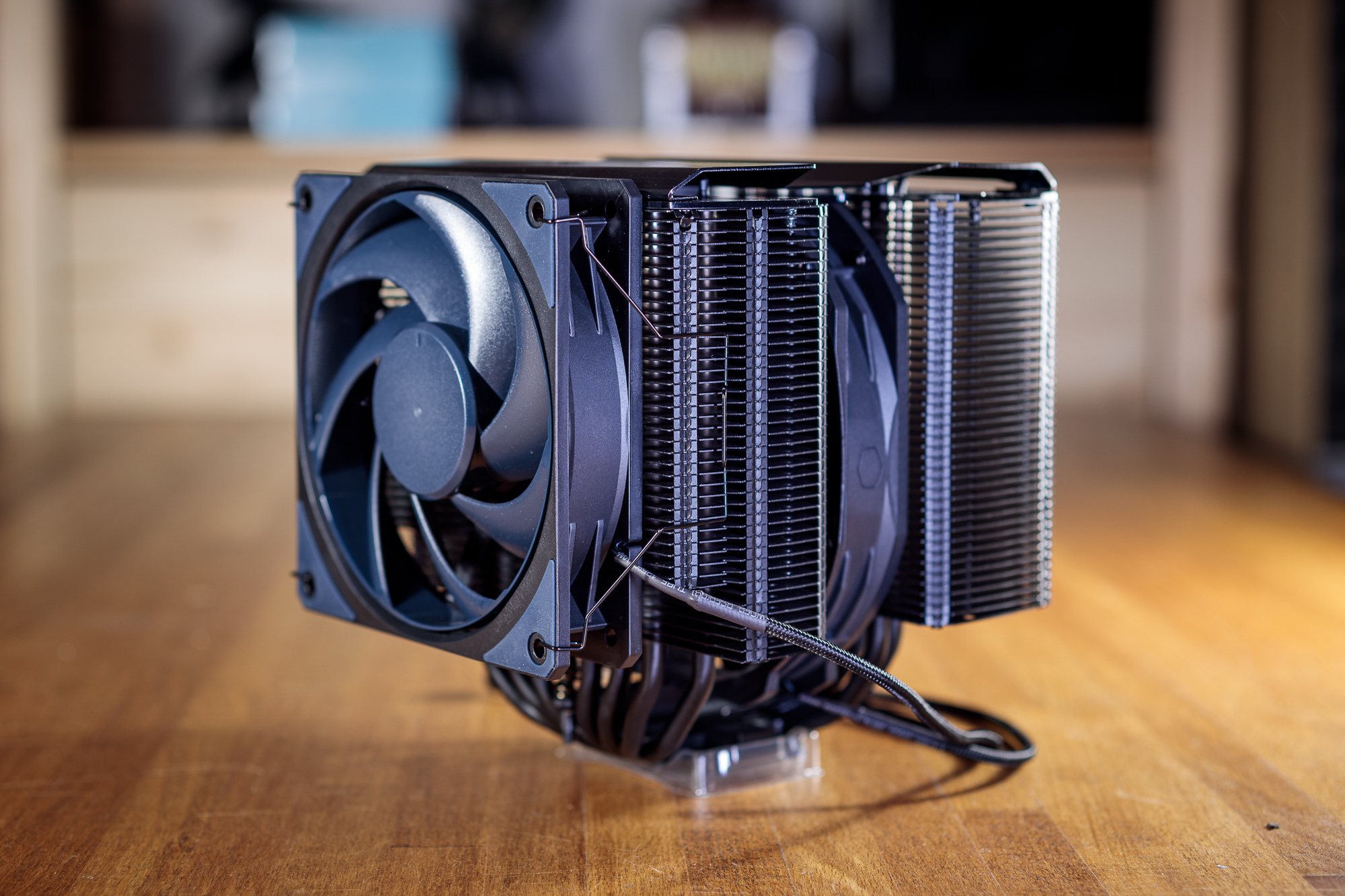 Cooler master masterair Ma824 stealth 01 HWCooling