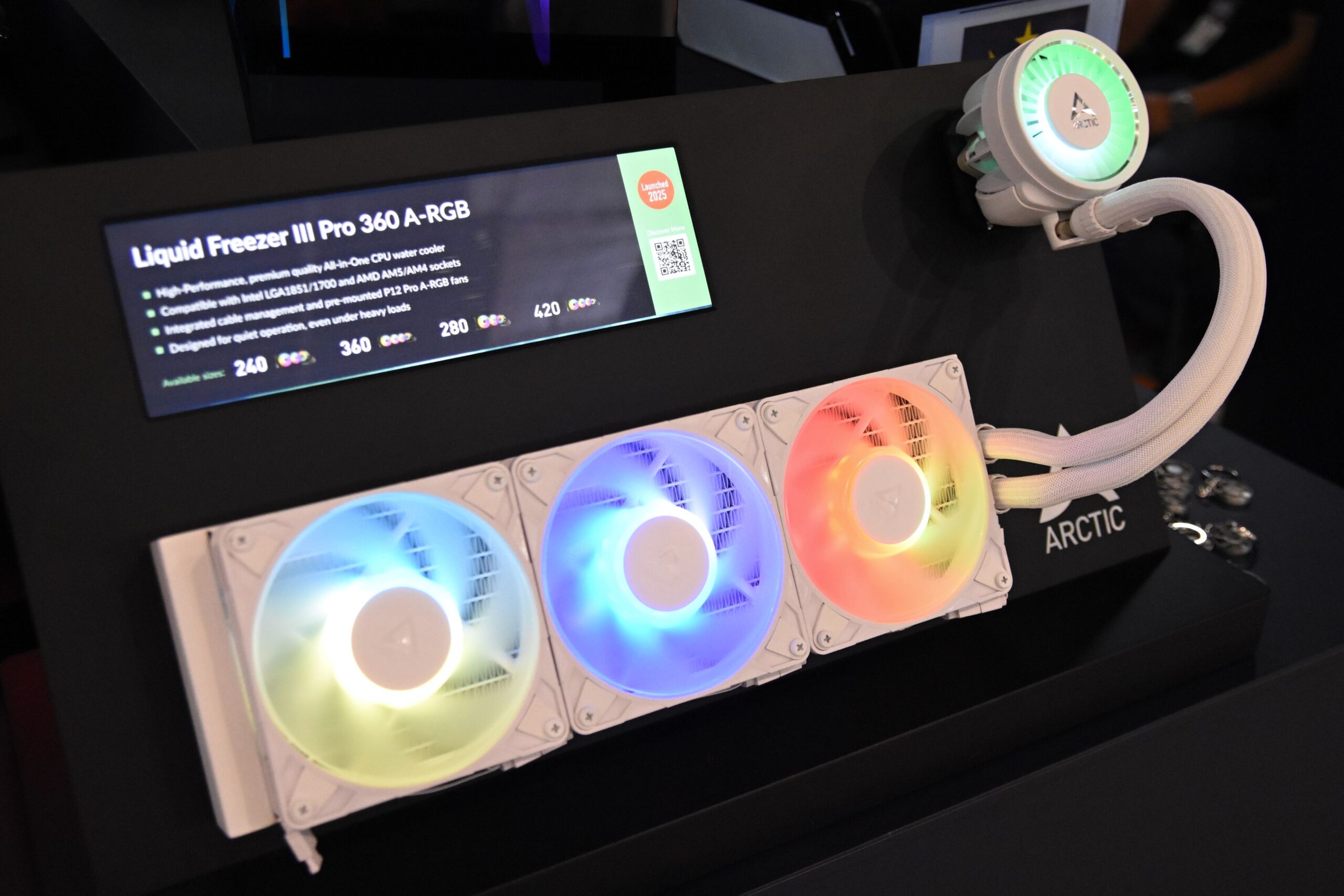 Arctic sunsets P12/P14 fans, but Pro line gets a 140 mm model ...