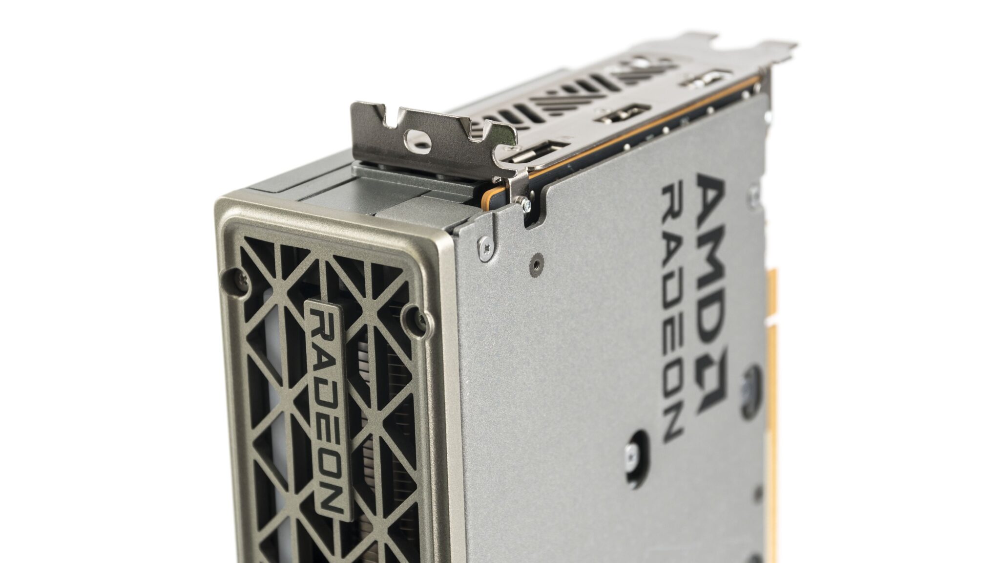 sapphire-nitro-amd-radeon-rx-9060-xt-oc-16gb-11350-01-20g-test-recenze ...